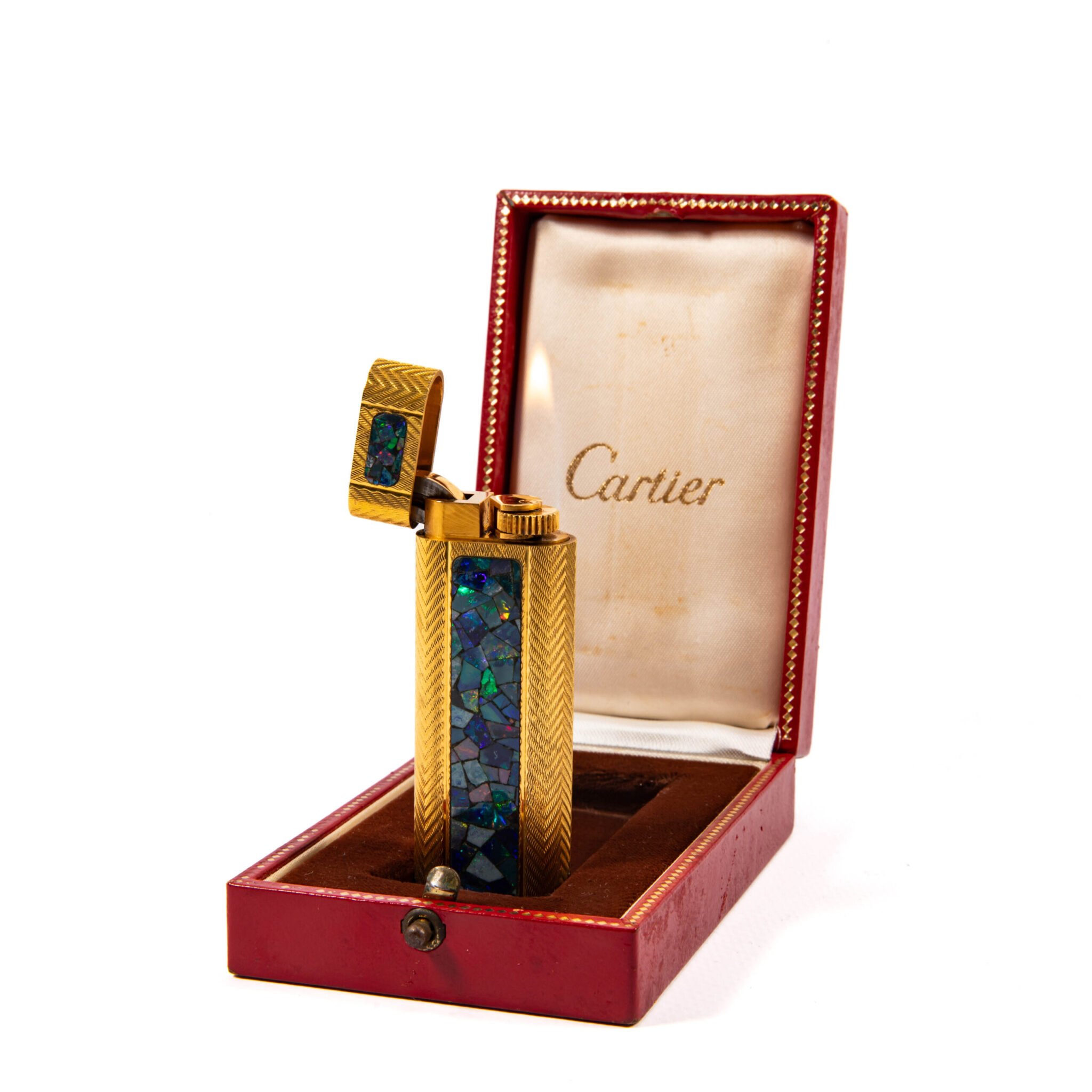 All S.T. Dupont Lighter Models Explained (1941–Today): The Ultimate ...